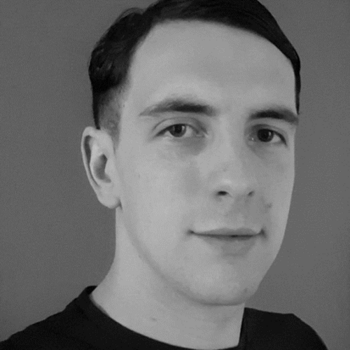 Intern Tomas Sousa...